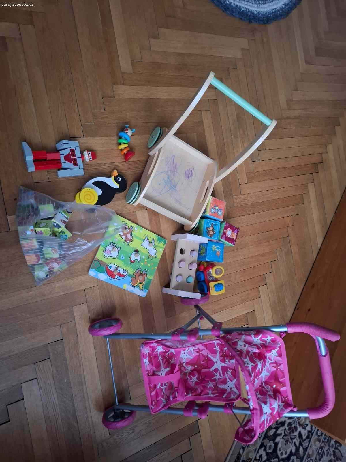Daruji hracky - Dětské zboží - Daruji za odvoz