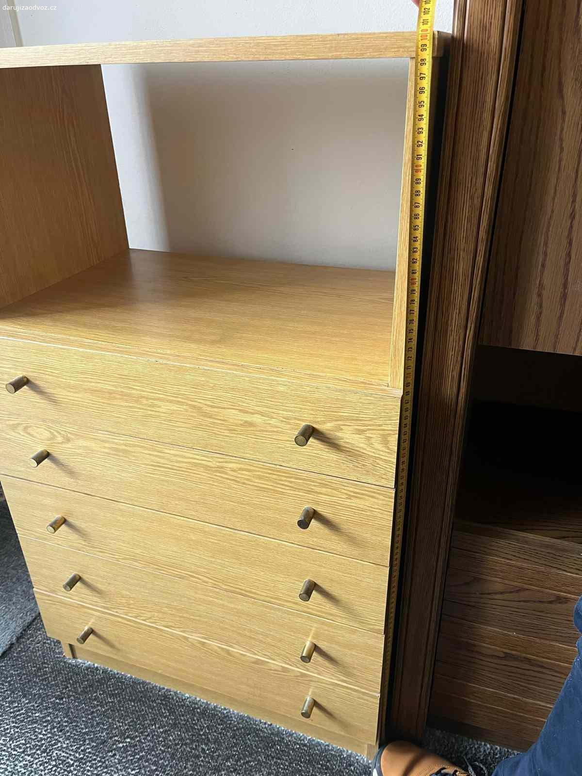 Skříňka se supliky - Dům a zahrada - Daruji za odvoz