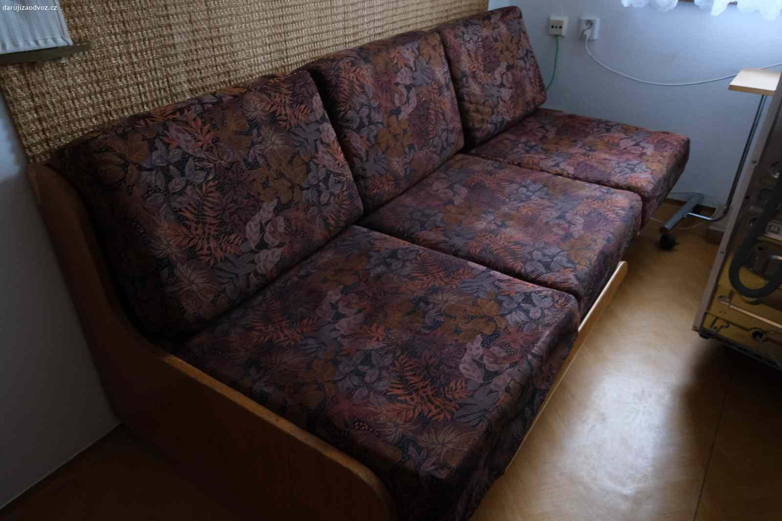 Zachovalý retro rozkladací gauč z 50. let - Nábytek - Daruji za odvoz